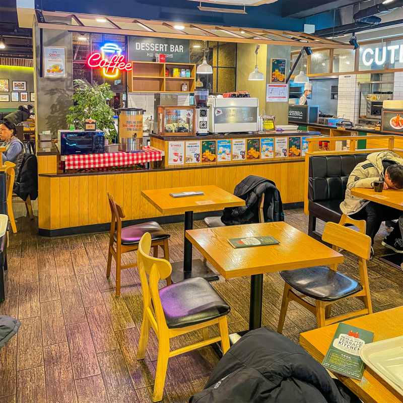 Sungsimdang (성심당/聖心堂) – Daejeon’s Bakery with a History - Interesting Korea