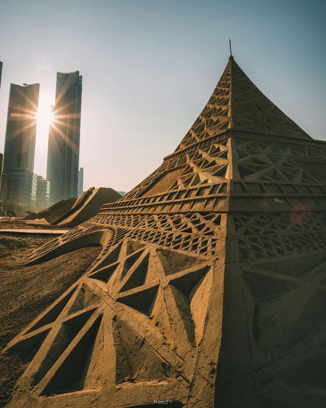 Busan Sand Festival 2022: Best of Sand Sculptures - Interesting Korea